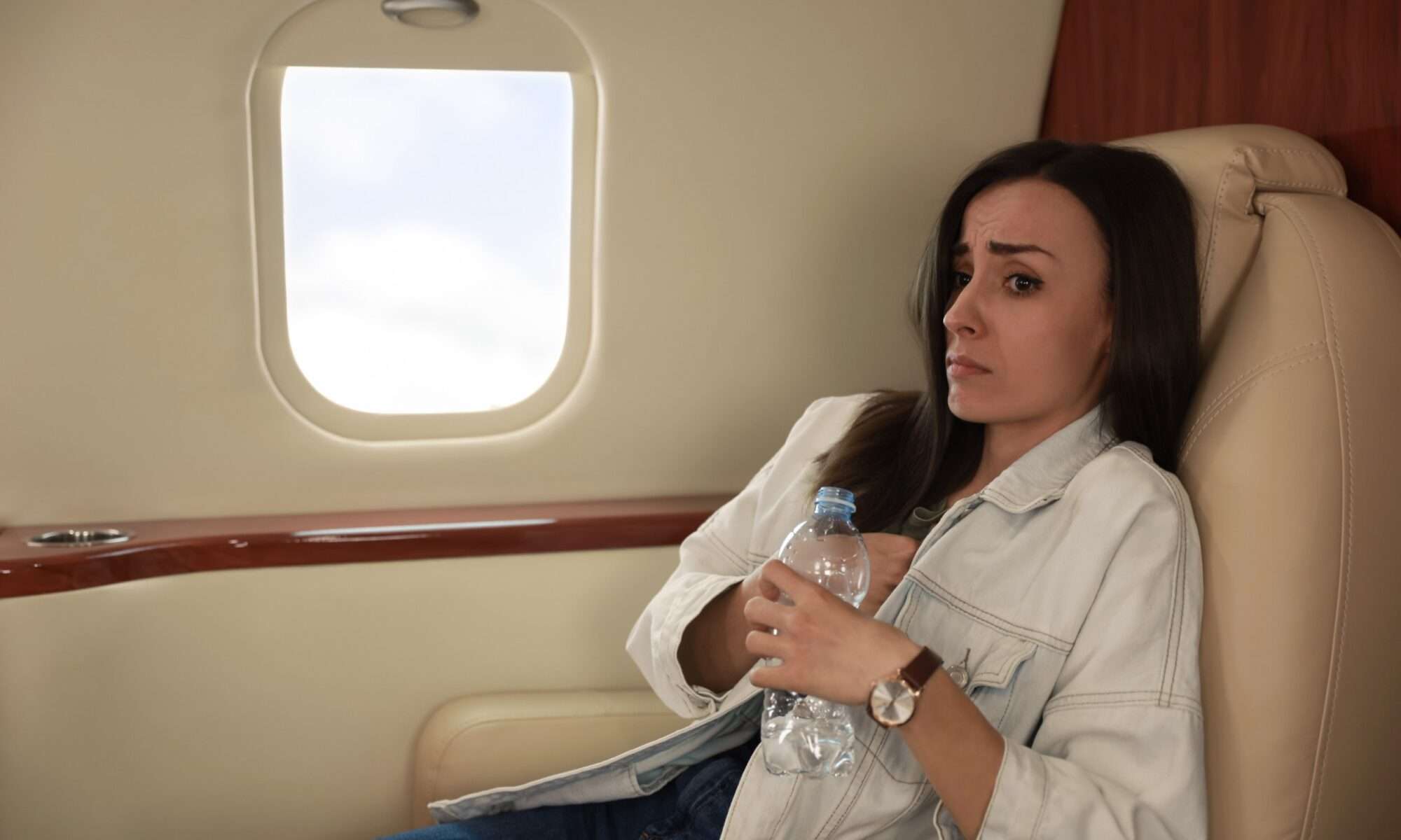 7 Best Aerophobia Treatment Methods For A Fear-Free Flying Experience ...