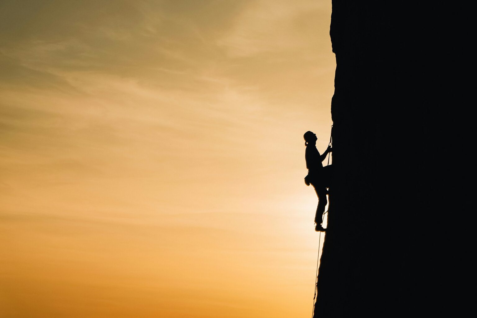 Acrophobia Treatment: 7 Best And Powerful Ways To Overcome - Delhi Mind ...