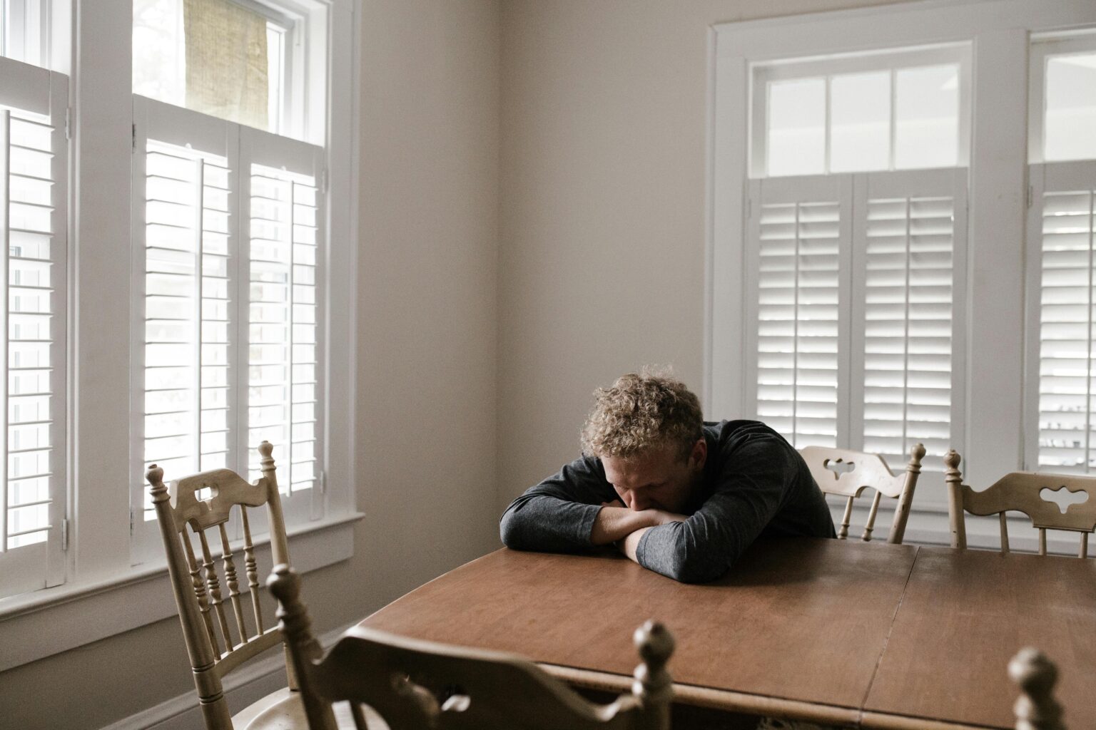 7 Subtle And Serious Signs Of Depression In Men You Shouldn’t Ignore ...